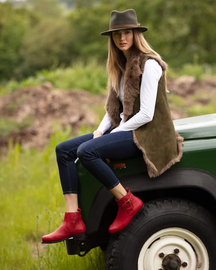 Ladies Red Leather Chelsea Boots (Merlin) | Field & Moor
