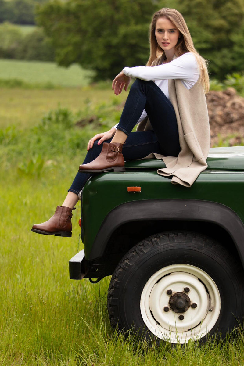 Brown Leather Ladies Chelsea Boots | Field & Moor